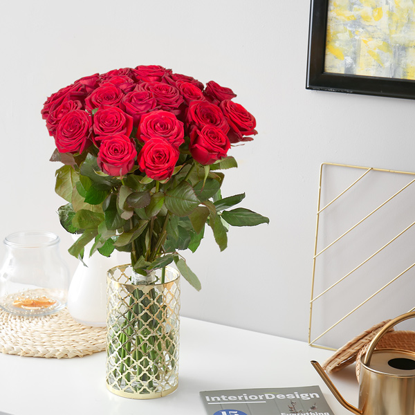 Bouquet de roses "42 GRANDES ROSES ROUGES" - Livraison Express | Florajet