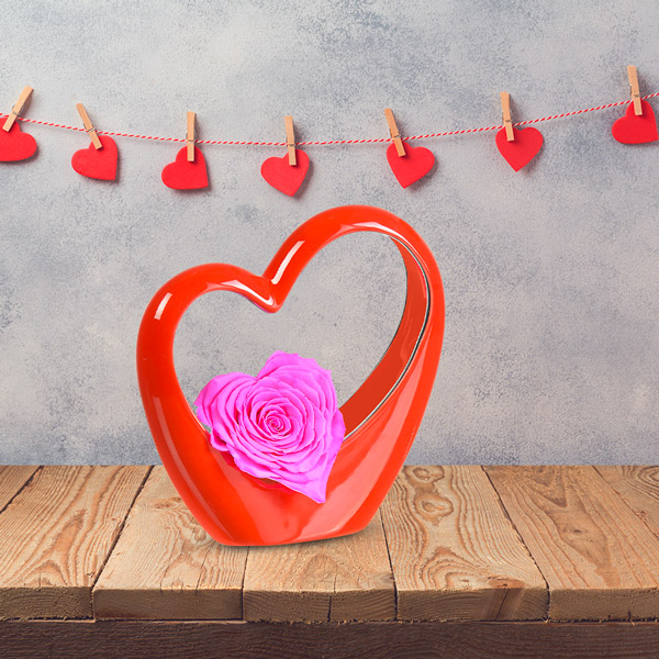 Bouquet de roses "MINI COEUR ROUGE + ROSE STABILISEE ROSE EN COEUR ...