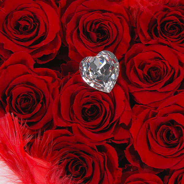 Les Roses "COEUR DE ROSES ETERNELLES ROUGES" - Livraison Express | Florajet