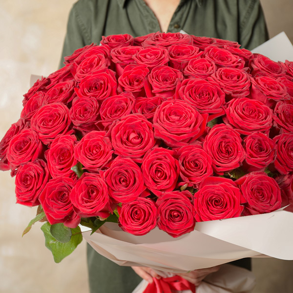 Bouquet de roses "85 GRANDES ROSES ROUGES" - Livraison Express | Florajet