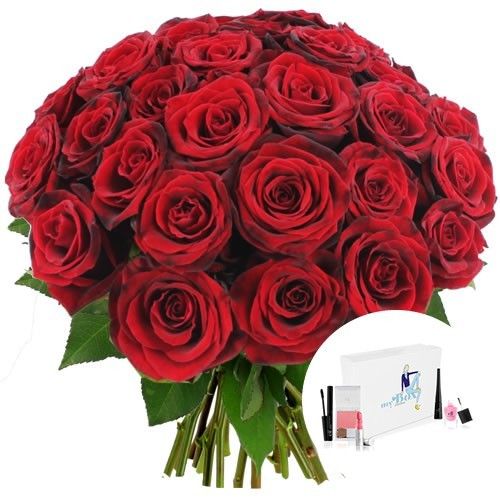 Bouquet de roses "30 ROSES ROUGES + COFFRET BEAUTE ROSE" - Livraison ...
